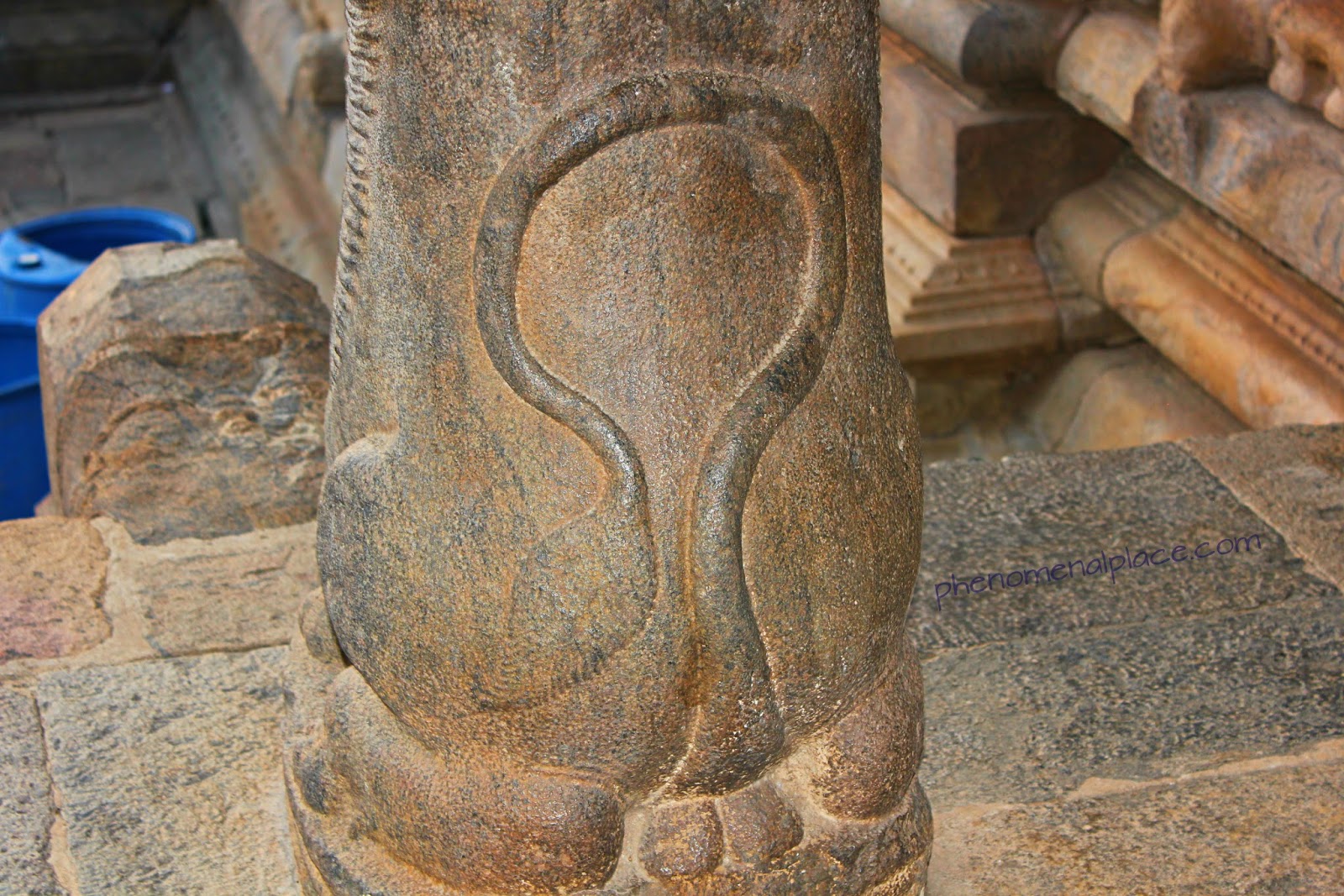 Entrance Exit Signs in Temples Yali Sculpture – Ramanisblog